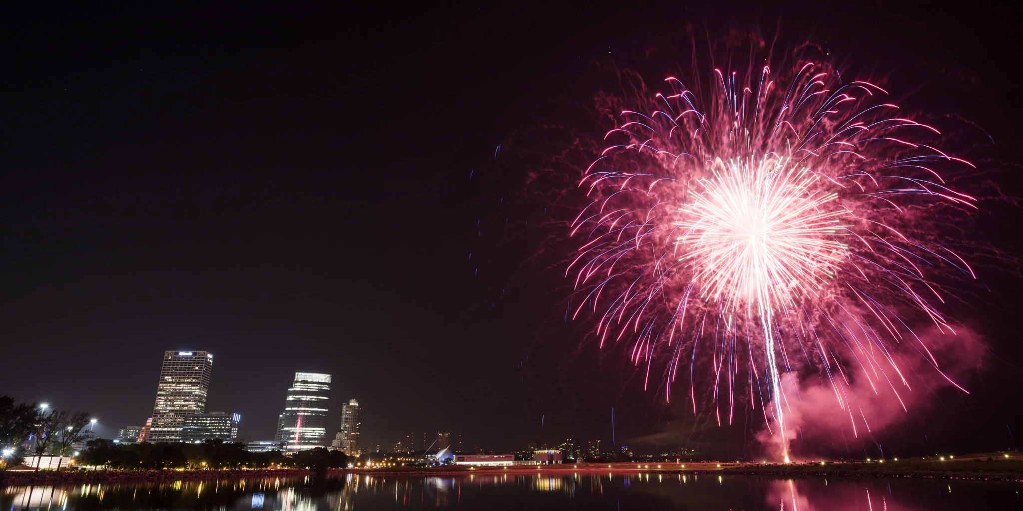 8 Amazing Firework Displays in Wisconsin | Travel Wisconsin