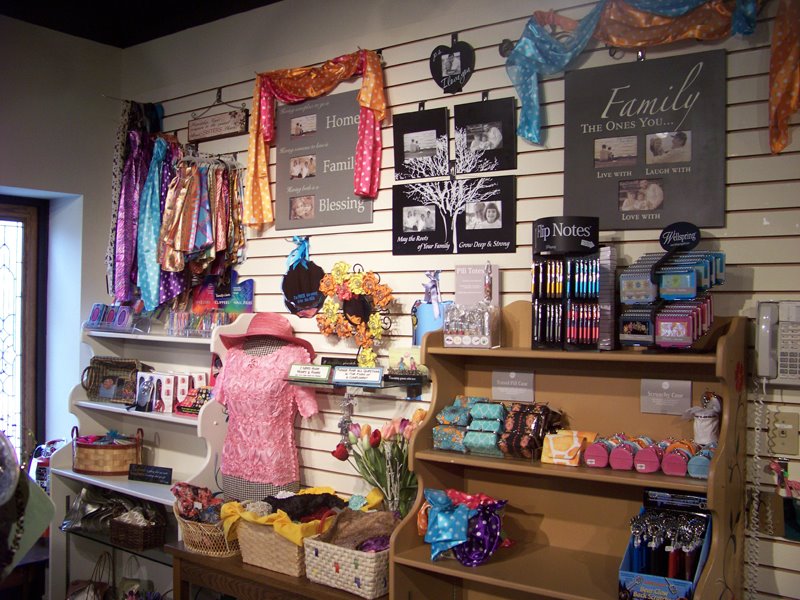 Kristmas Kringle Shoppe | Travel Wisconsin