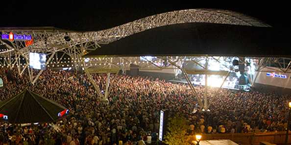 BMO Harris Pavilion | Travel Wisconsin