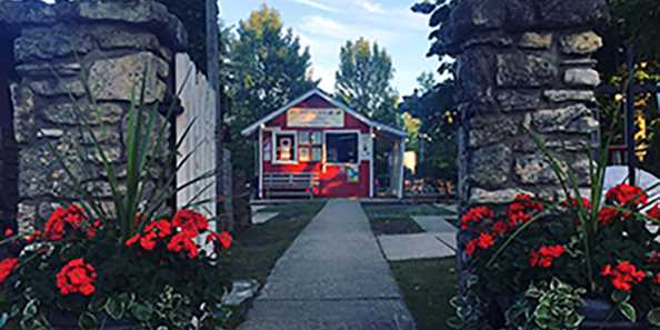 Red Putter Mini Golf | Travel Wisconsin