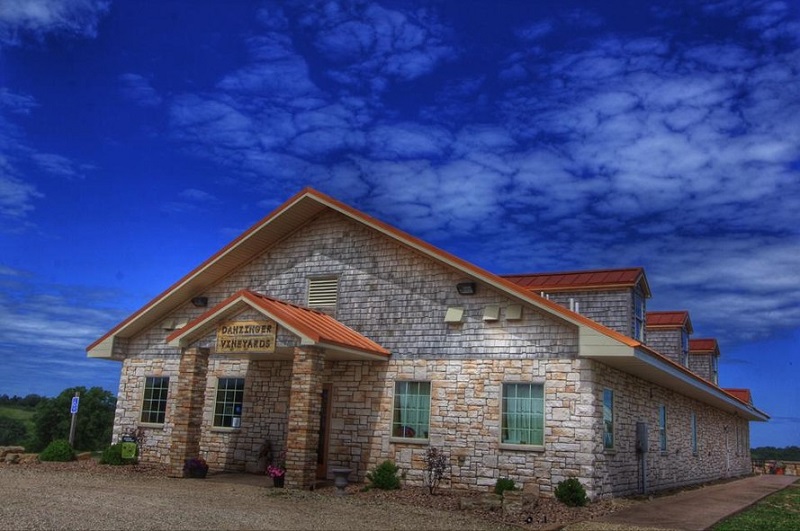 Danzinger Vineyard & Winery | Travel Wisconsin