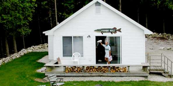 Cole's Rowleys Bay Cabins | Travel Wisconsin