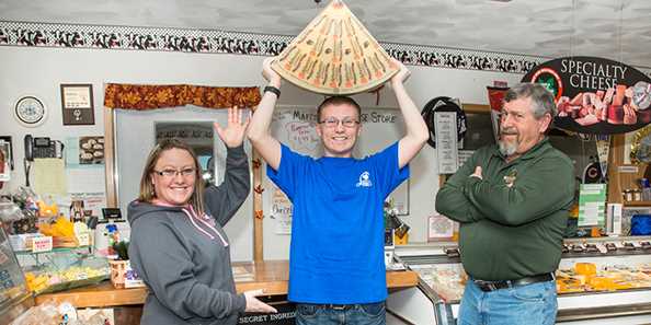 Maple Leaf Cheese Sales | Travel Wisconsin