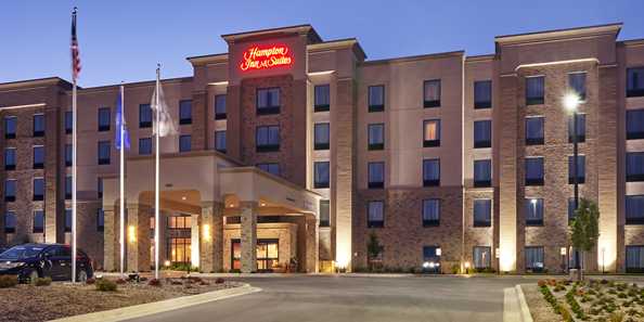 Hampton Inn & Suites Milwaukee/Franklin | Travel Wisconsin