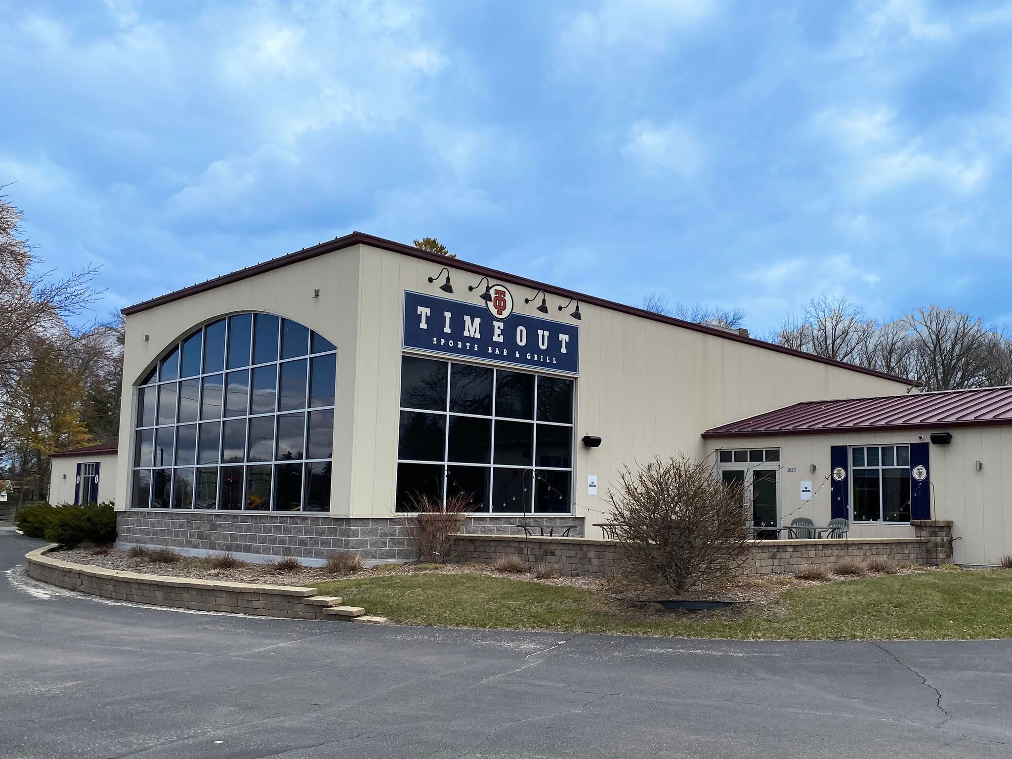 Time Out Sports Bar & Grill | Travel Wisconsin