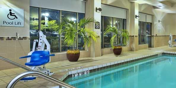 Holiday Inn & Suites Stadium | Travel Wisconsin